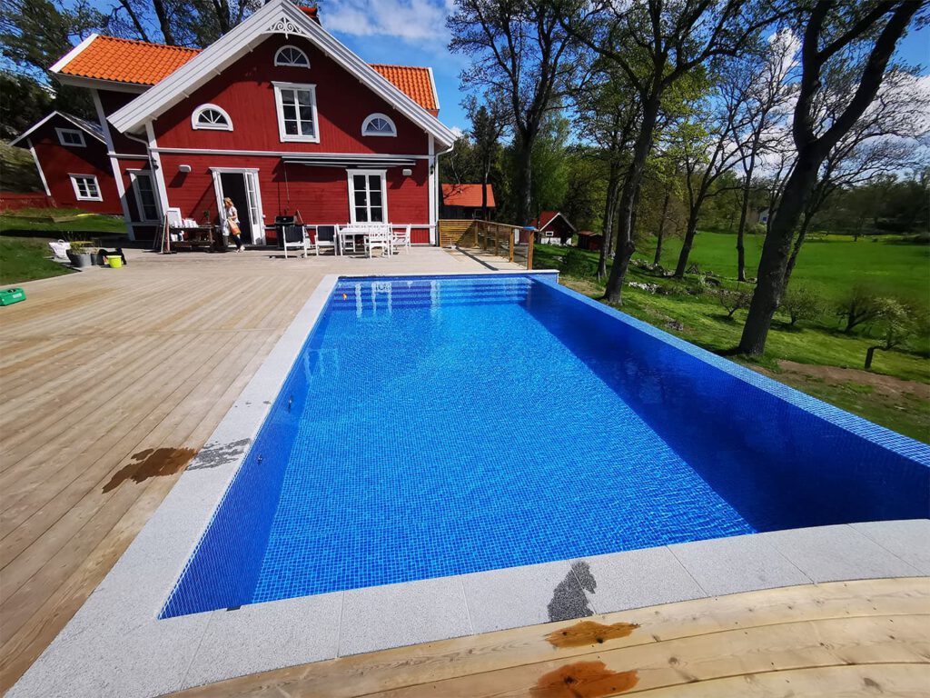 Hur stor ska en trädgårdspool vara? - MODERN POOL